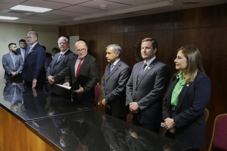 Juran Nuevos Defensores Públicos Ministerio De La Defensa Pública
